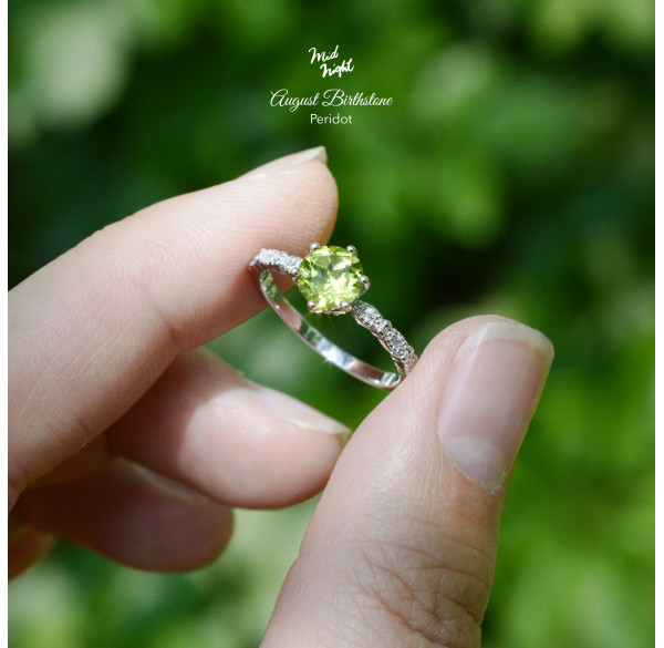 August Birthstone-Peridot Antique Ring